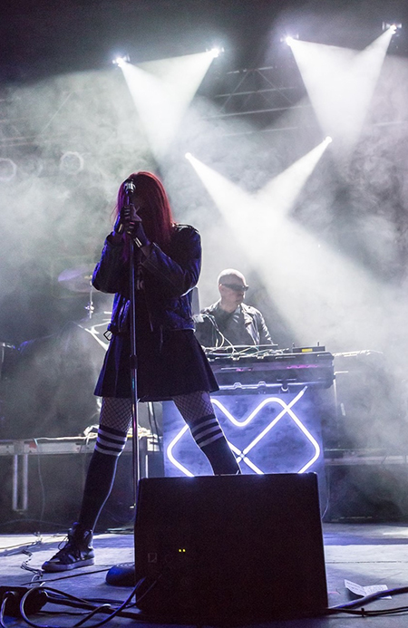 Emily and Mark – Night Club – Interview – RockMusicStar.com