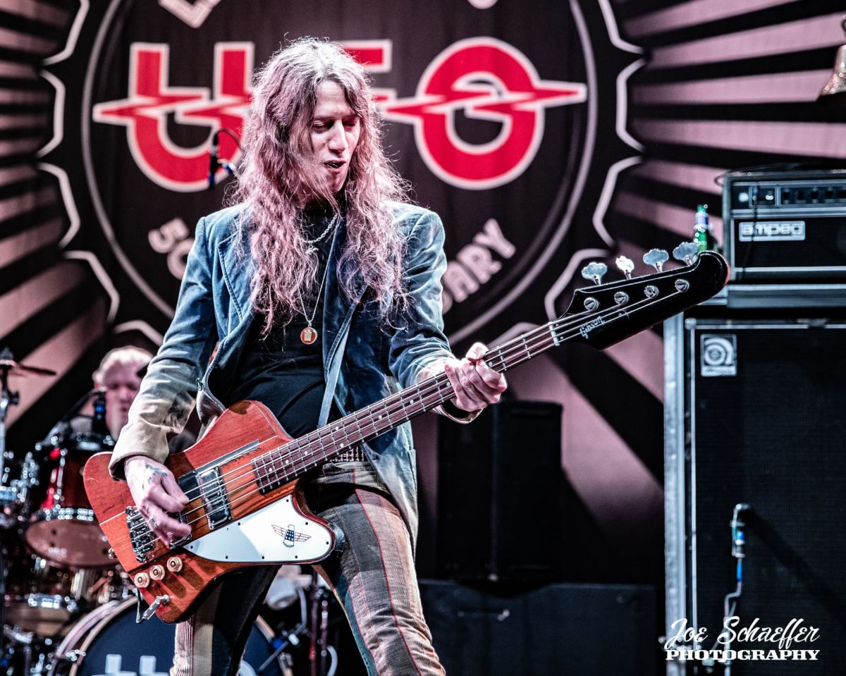 Rob De Luca – Spread Eagle / UFO / Sebastian Bach band – Audio ...