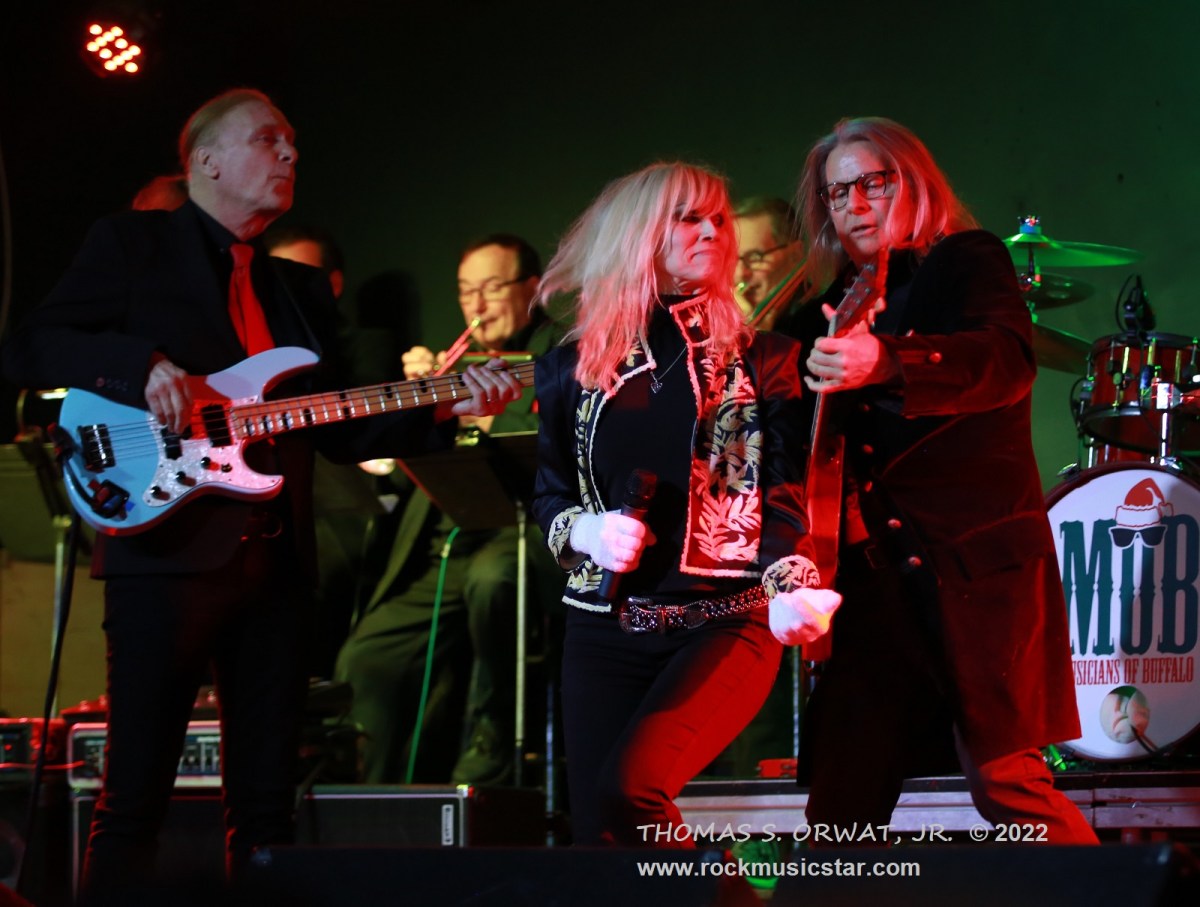 MOB-Musicians of Buffalo featuring: Jessie Galante, Billy Sheehan and ...