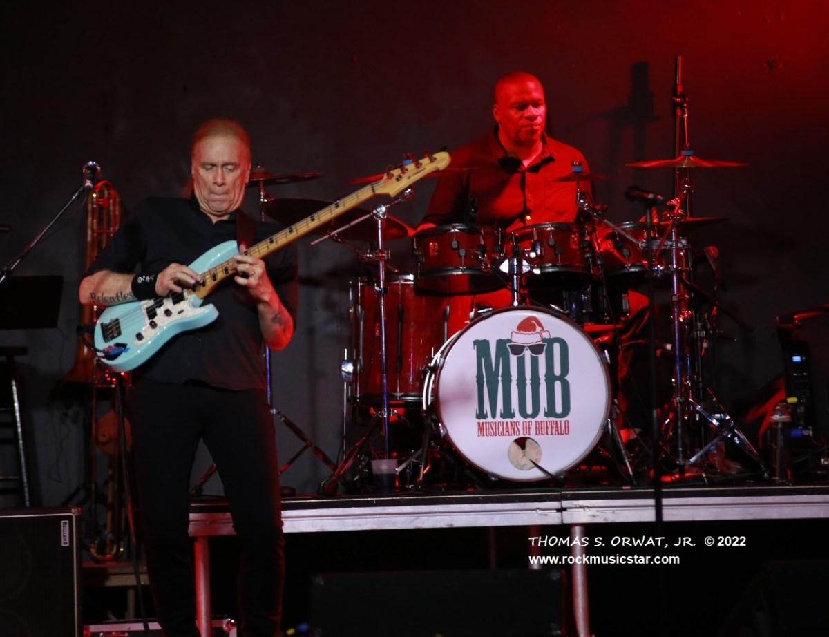 Billy Sheehan – The Winery Dogs, MR. BIG, Talas, ex-David Lee Roth band ...