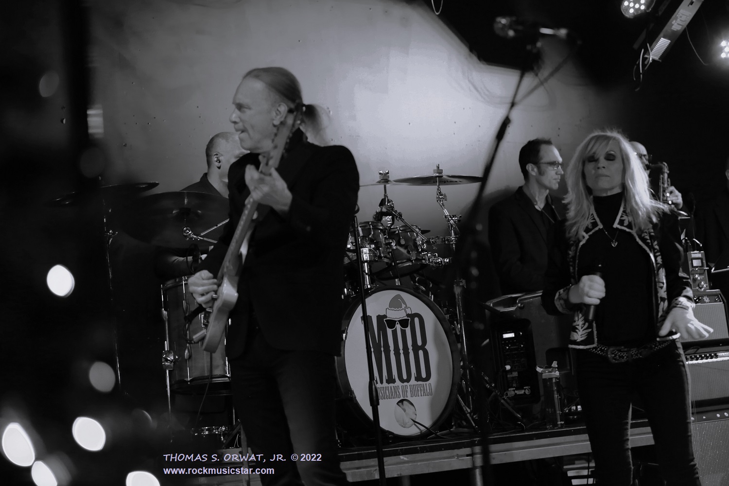 MOB-Musicians of Buffalo featuring: Jessie Galante, Billy Sheehan and ...